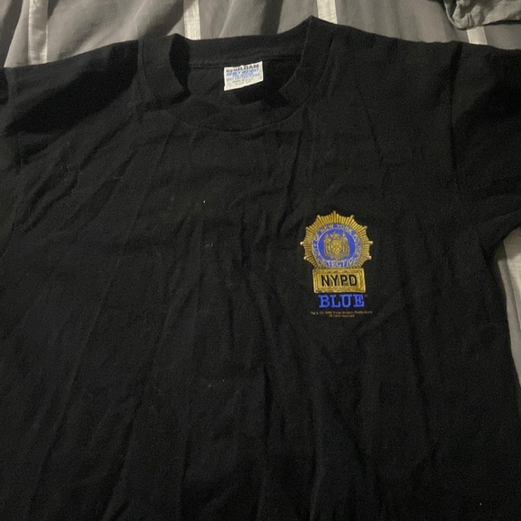 Gildan | Shirts | Nypd Detective Heavyweight Tshirt Vintage Size Medium ...